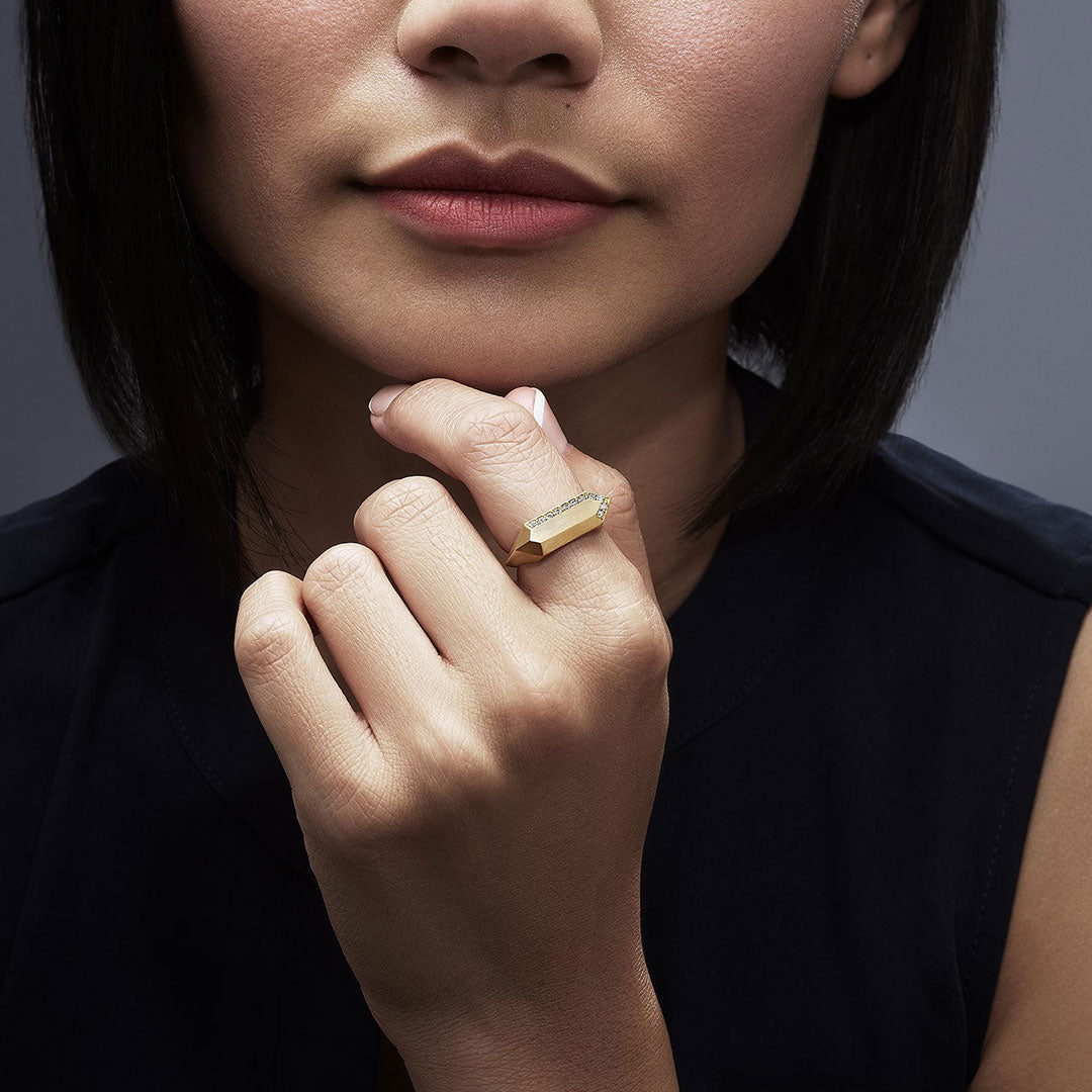 Ascent Elongated Diamond Gold Signet Ring – Aether Diamonds